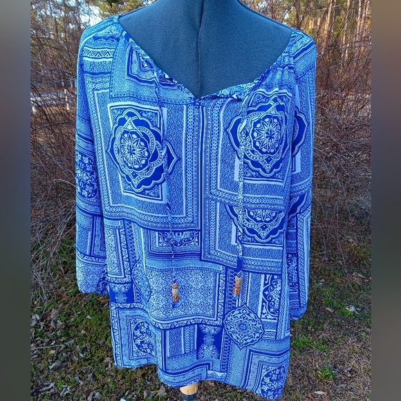 new directions | Tops | New Directions Bluewhite Patterned Womens Top L ...